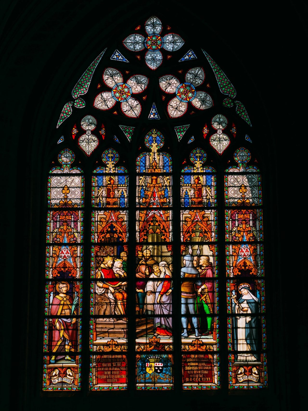 Histoire du vitrail : L’héritage millénaire